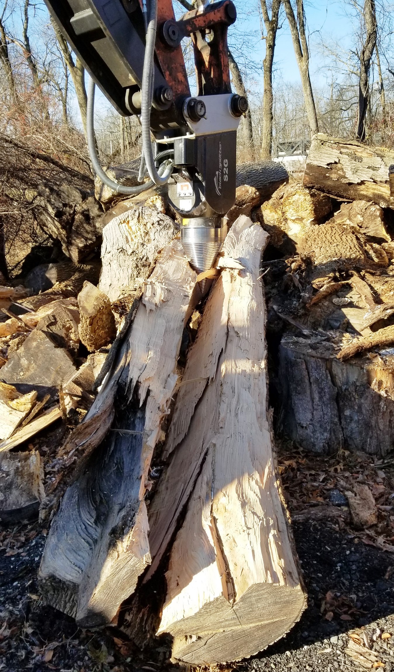 Black Splitter Log Splitters - Ransome Attachments