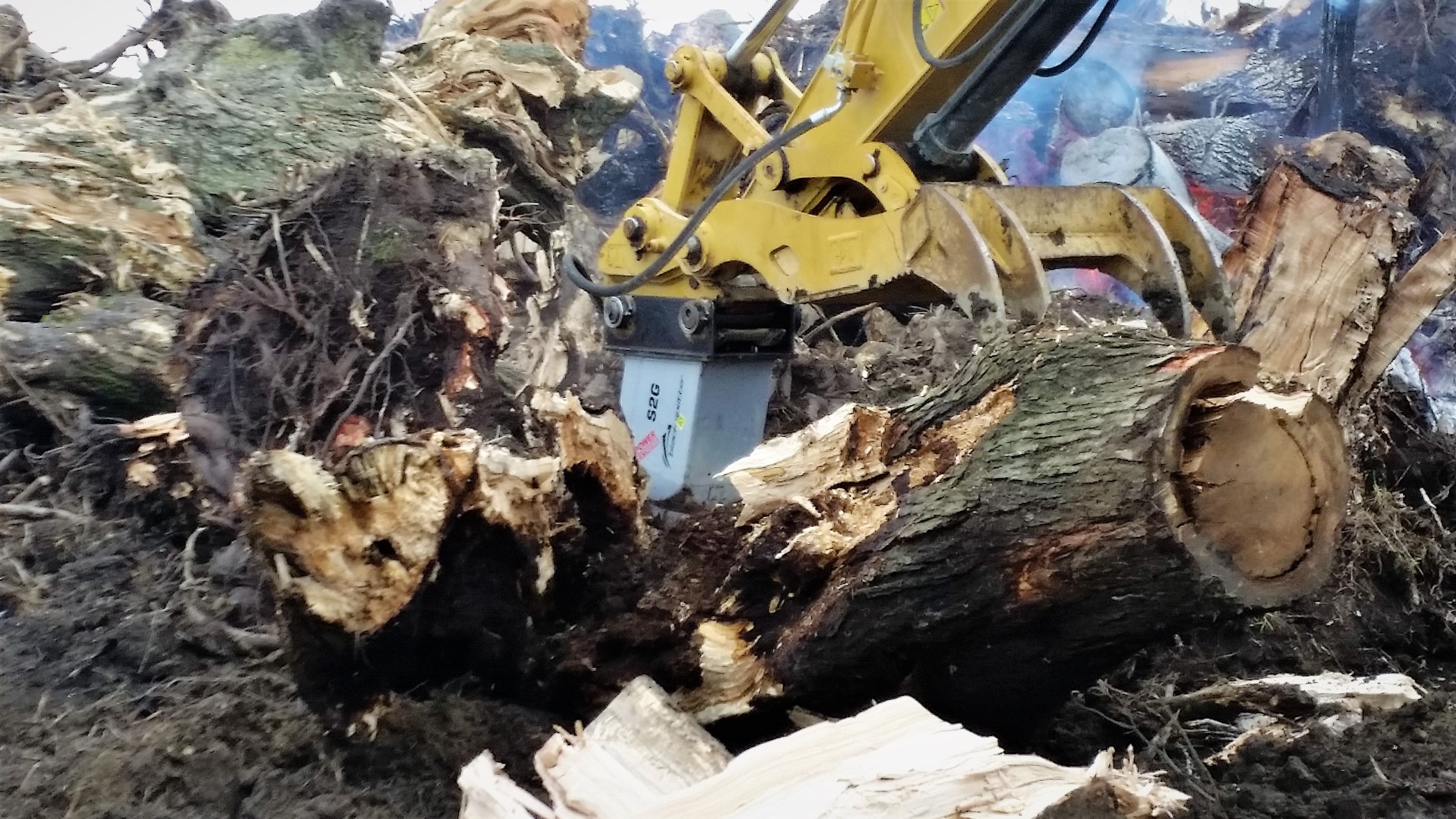 Black Splitter Log Splitters - Ransome Attachments